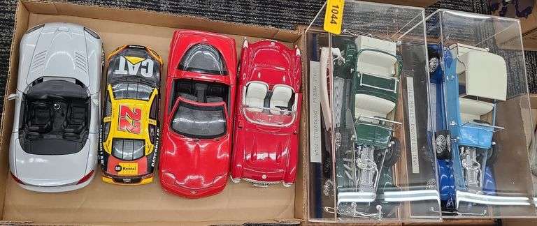 lot of 6 Assorted Toy Cars 2 w/cases - Kramer Auction LLC