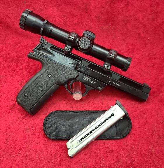 Smith & Wesson Model 22A 22 cal Target Pistol - Kramer Auction LLC