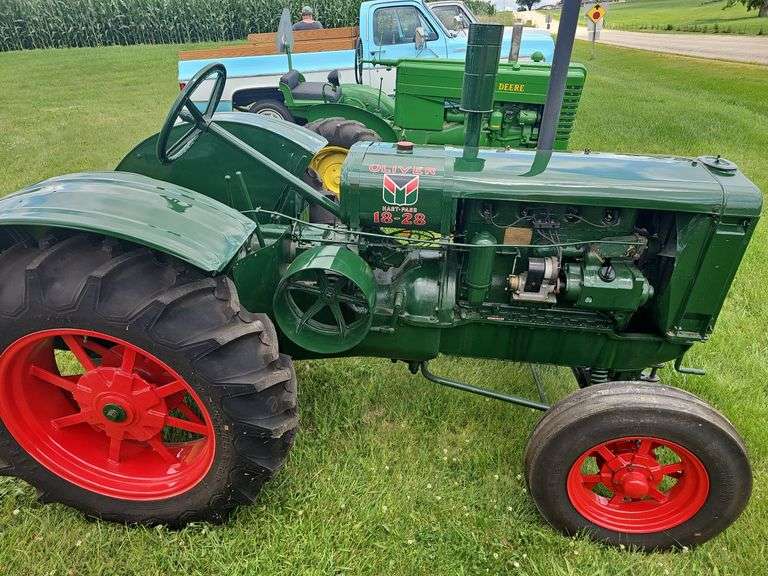 Restored 1931 Oliver HART-PARR 18-28 Tractor - Kramer Auction LLC