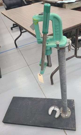 RCBS Reloading Press w/Stand - Kramer Auction LLC