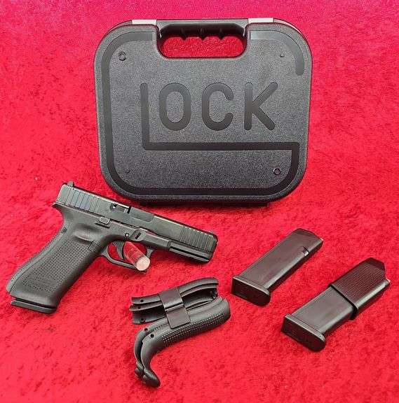 Glock Model 17 GEN 5 9mm Pistol - Kramer Auction LLC