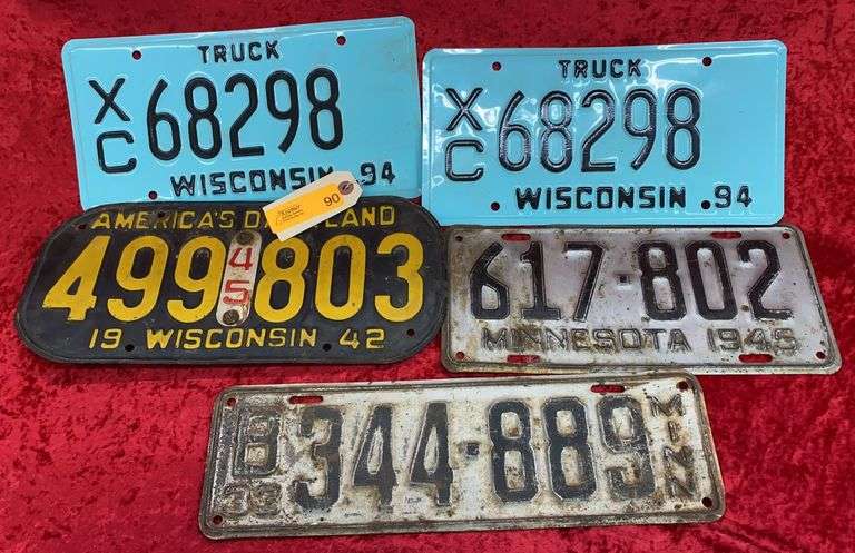 Lot of 5 Vintage Midwest License Plates - Kramer Auction LLC