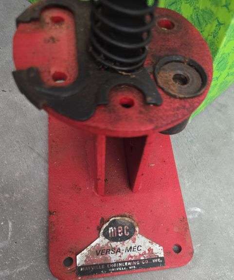 MEC Versa Max Shell Reloader w/accessories - Kramer Auction LLC