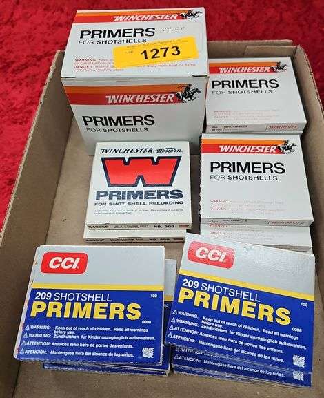approx. 2,400 ct of Shot Shell Primers & Tumbler Media - Kramer Auction LLC