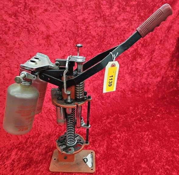 MEC Super600 Shotgun Reloading Press - Kramer Auction LLC