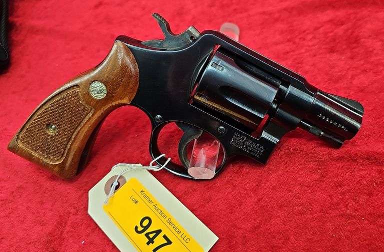 Smith & Wesson Model 10-7 38 spl. Snub Nose Revolver - Kramer Auction LLC