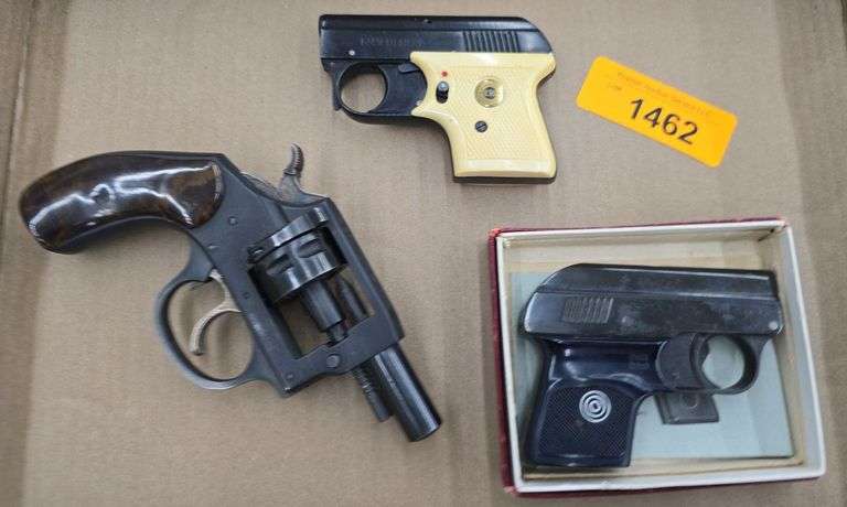 lot of 3 Starter Pistols - Kramer Auction LLC