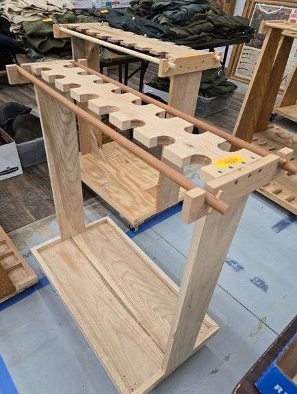 16 Gun Rolling Rifle Rack - Kramer Auction LLC