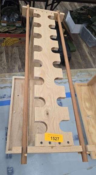 16 Gun Rolling Rifle Rack - Kramer Auction LLC