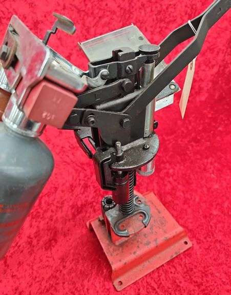 MEC SM82 Sizemaster Reloading Press - Kramer Auction LLC