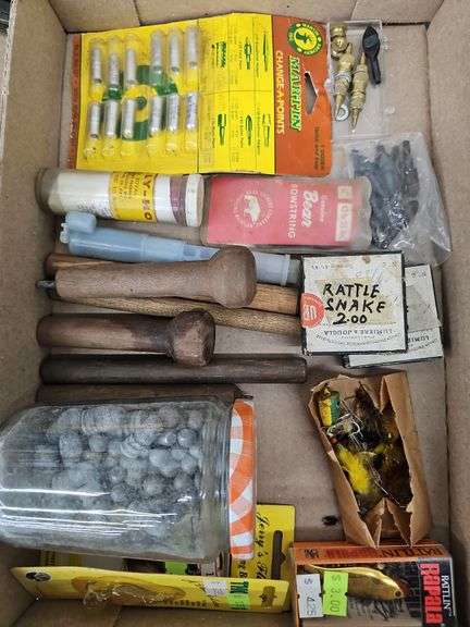 2 flats of vintage Sporting Goods - Kramer Auction LLC