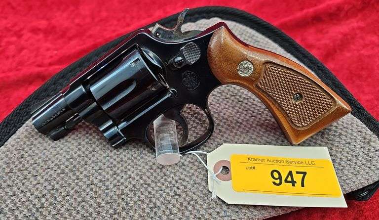 Smith & Wesson Model 10-7 38 spl. Snub Nose Revolver - Kramer Auction LLC