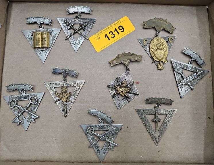 lot of Military Style Decor & Awards - Kramer Auction LLC