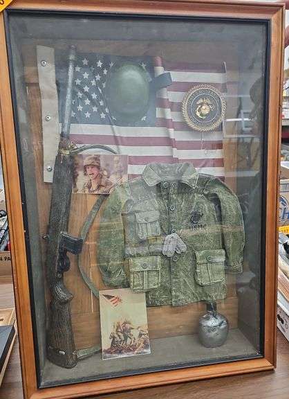 USMC Shadow Box - Kramer Auction LLC