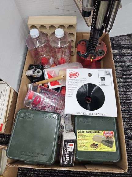 MEC 600 Jr 10 ga Reloading Press w/accessories - Kramer Auction LLC