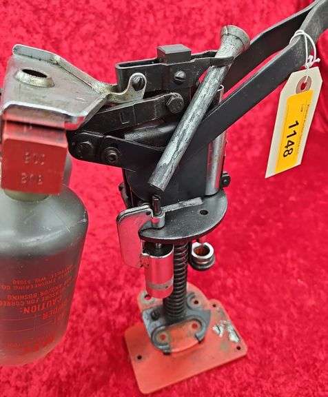 MEC 600 Shotshell Reloading Press - Kramer Auction LLC