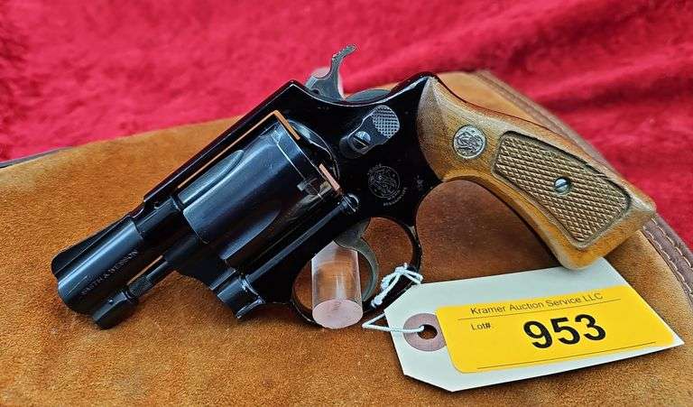 Smith & Wesson Model 37 Airweight 38 spl. Revolver - Kramer Auction LLC