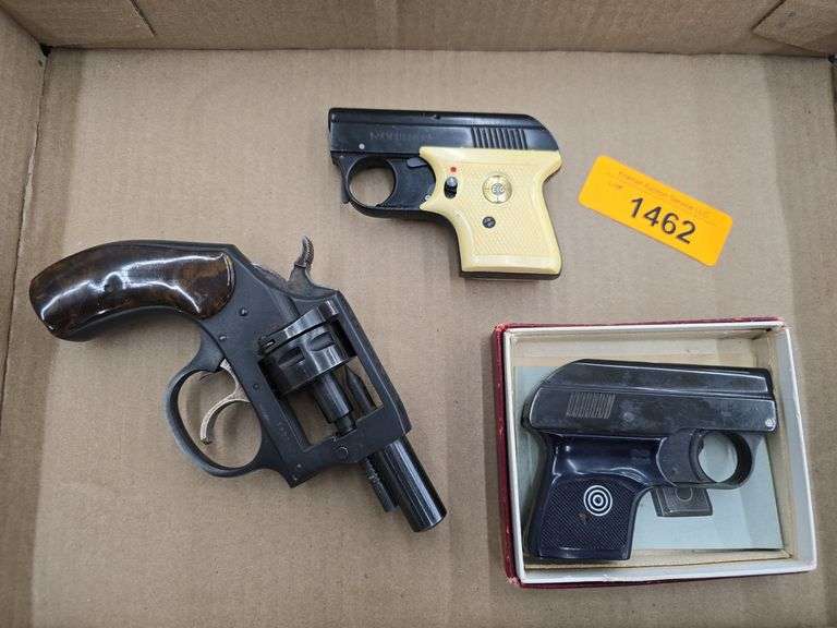 lot of 3 Starter Pistols - Kramer Auction LLC