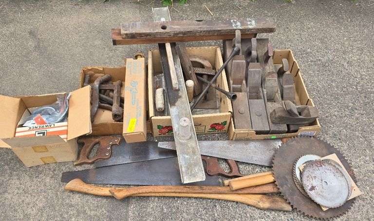 large lot of Vintage Tools - Kramer Auction LLC