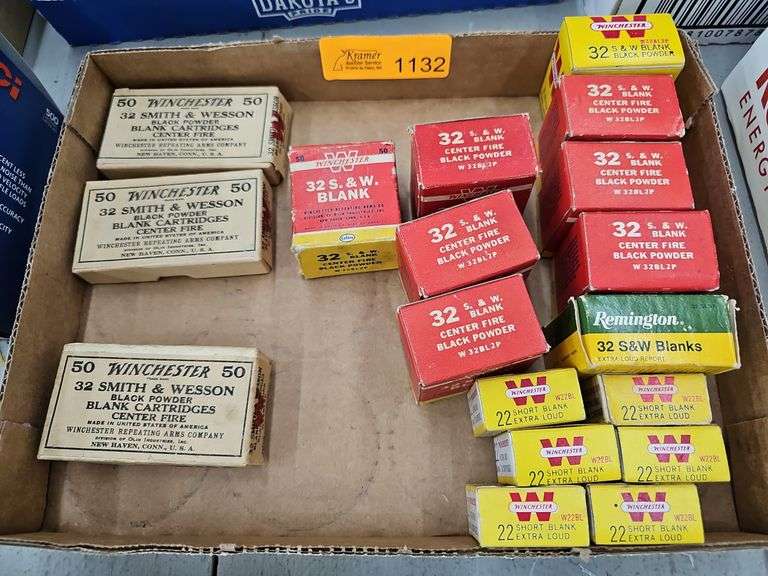 600 ct of 32 S&W & 300 ct of 22 Short Blanks - Kramer Auction LLC