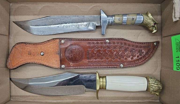 Pair of fancy Hunting Knives - Kramer Auction LLC