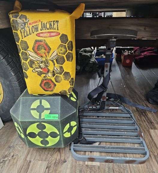 Archery Targets & Tree Stand - Kramer Auction LLC