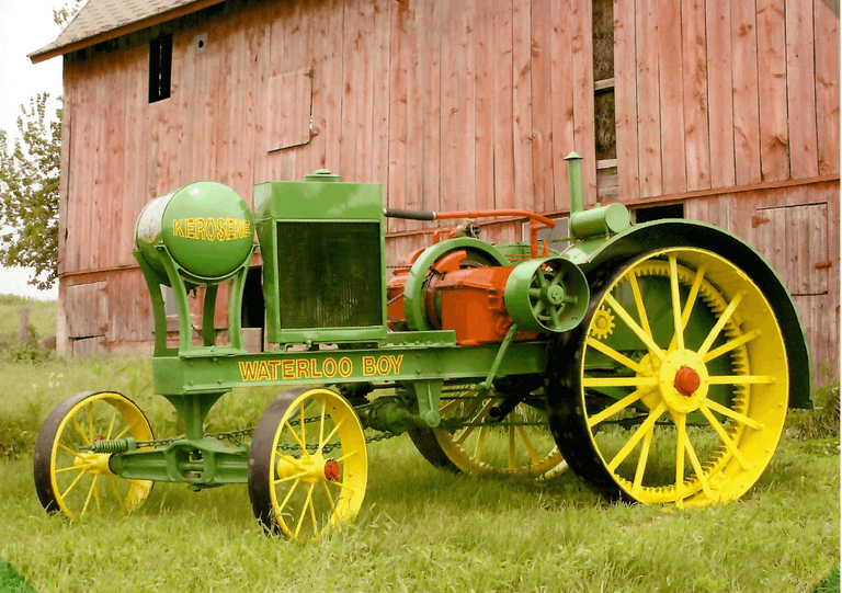 1920 Model N Waterloo Boy - Kramer Auction LLC