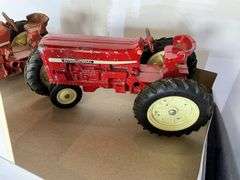 2 - INTERNATIONAL TRACTOR 544 ORIGINAL TOY - Kraupie's Real Estate ...