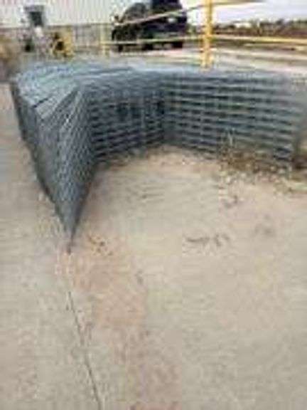 10-Pre Bent Cattle Panels With Pre Cut Feeding Holes, 16’x40” Tall - Kraupie's Real Estate ...