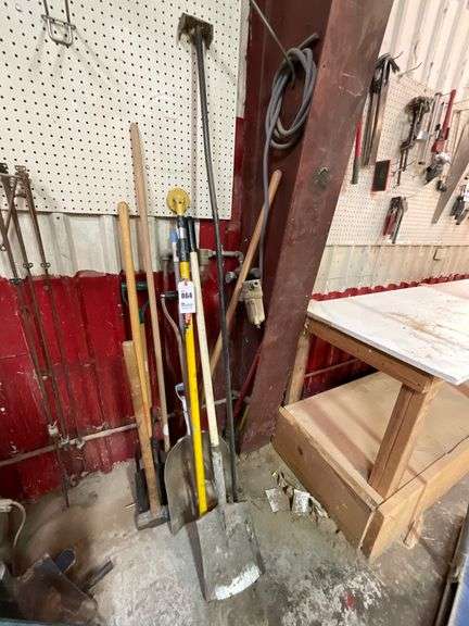 Hand Tools - Kraupie's Real Estate & Auctioneers