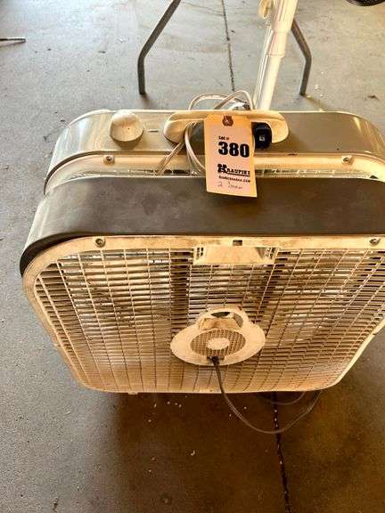 2 Box Fans - Kraupie's Real Estate & Auctioneers