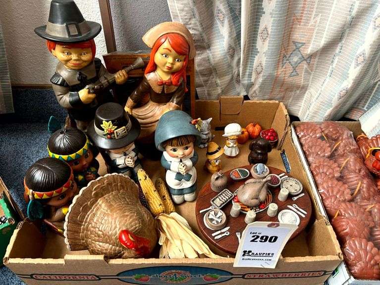 Ceramic Thanksgiving Pilgrims, Ceramic Dinner Table - Kraupie's Real ...
