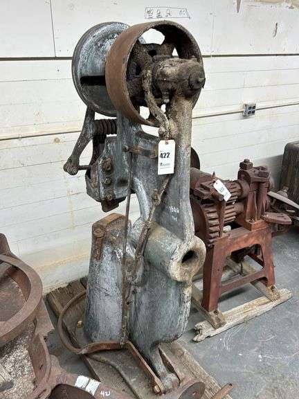 Mayer Bros., "The New Little Giant Trip Hammer", 1648# - Kraupie's Real ...