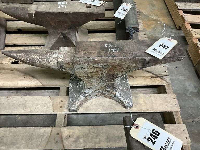 121 lbs. Anvil, 25.25” - Kraupie's Real Estate & Auctioneers