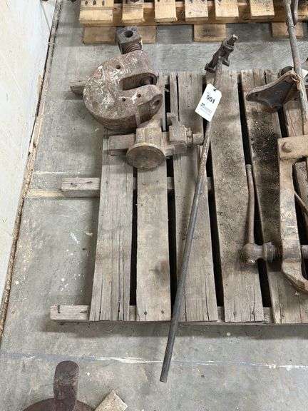 Simplex 3" Vise, monkey wrench, Big Screw Punch - Kraupie's Real Estate ...