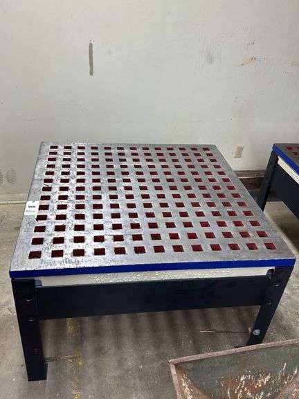 Gorgeous 48" x 48" Acorn Platens & Tools Acorn Table, Nice ...