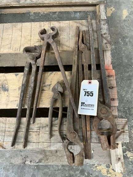 6 Assorted Forge Tools and Pullers - Kraupie's Real Estate & Auctioneers