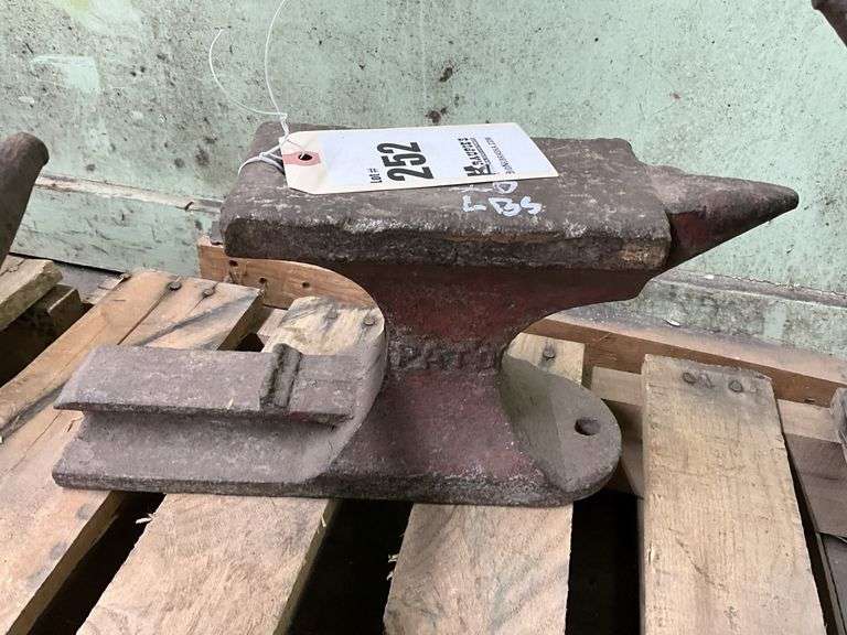 Loban Machine Works Anvil part of Vise, 28 lbs., 10” - Kraupie's Real ...