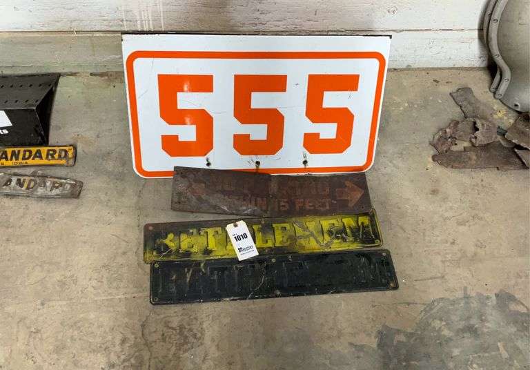 555 Triangle Metal Sign, No Parking Sign, 2-Bethlehem Metal Signs ...