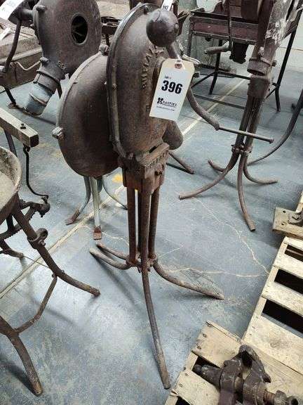 Antique Buffalo Forge Company Blower, Hand Crank, 200 - Kraupie's Real Estate & Auctioneers