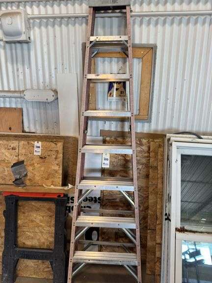 Keller 8’ Fiberglass Step Ladder - Kraupie's Real Estate & Auctioneers