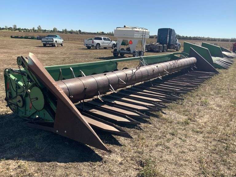 John Deere 30’ Dummy Head with Sunflower Pans - Kraupie's Real Estate ...