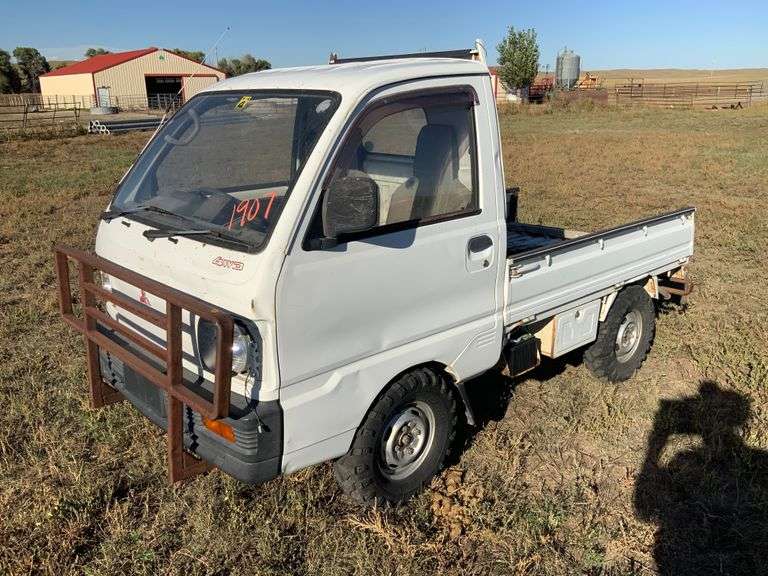 Mitsubishi Mini Truck, 4x4, 13,743 miles - Kraupie's Real Estate ...