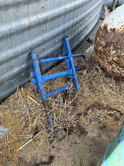 2 Priefert Butt Stop Bars For Alley - Kraupie's Real Estate & Auctioneers