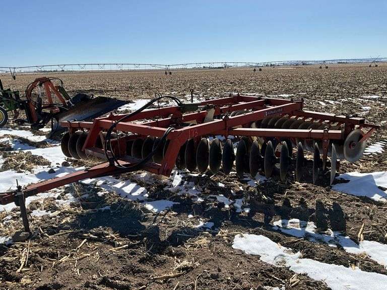 Krause 15' Double Offset Disc - Kraupie's Real Estate & Auctioneers