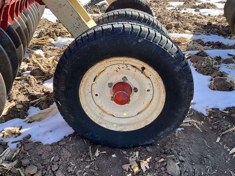 Krause 15' Double Offset Disc - Kraupie's Real Estate & Auctioneers