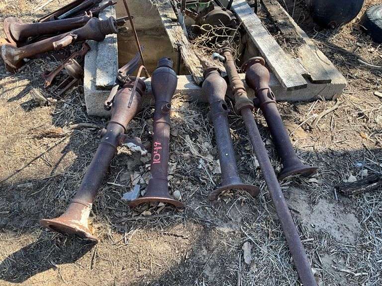 Pitcher Pump Base Parts - Kraupie's Real Estate & Auctioneers