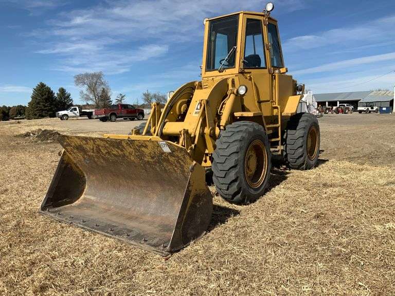 Cat 920 Payloader - Kraupie's Real Estate & Auctioneers