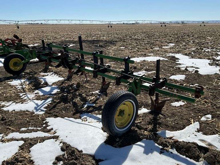 John Deere 20' Ditcher Bar with 5 Ditchers - Kraupie's Real Estate ...