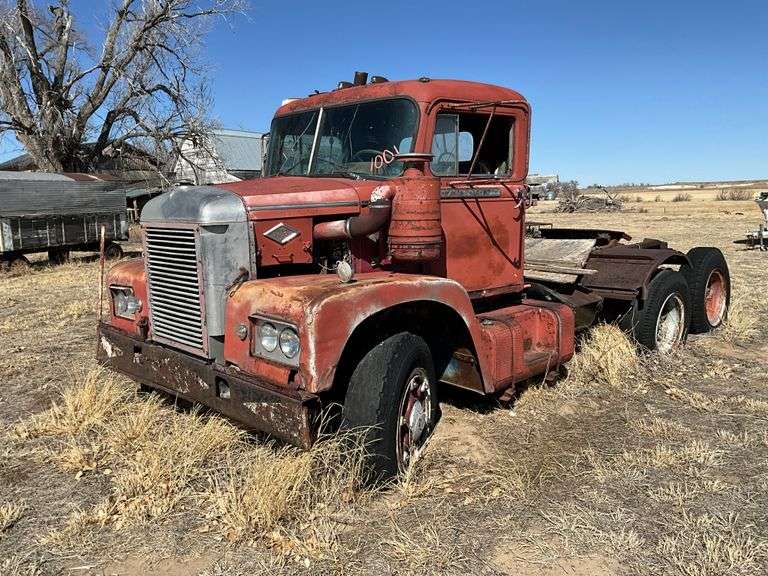 1960 Diamond T Truck - *Please NOTE Year Change - Kraupie's Real Estate ...
